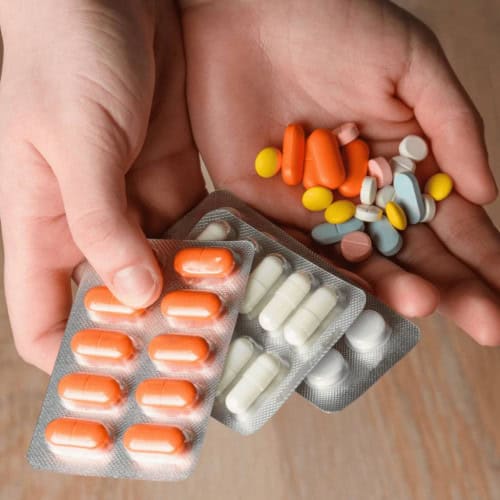 Discover What Is Polypharmacy And If It Is A Threat To Your Bones And ...
